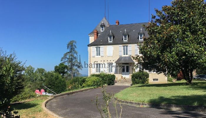 Châteaux, manoirs et demeures à vendre Pyrénées-Atlantiques 2024